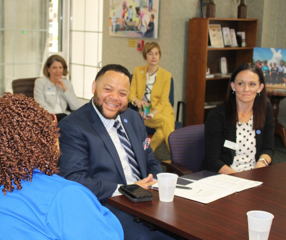 AmeriCorps CEO Michael Smith visits FiftyForward, presents awards to ...